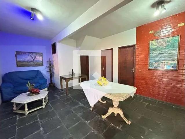 Casa / Sobrado para Locação em Rio de Janeiro/RJ Bento Ribeiro 2 Quartos
