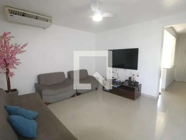 Casa / Sobrado para Locação em Rio de Janeiro/RJ Campinho 2 Quartos