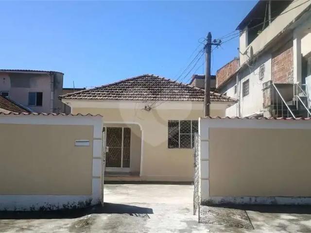 Casa / Sobrado para Locação em Rio de Janeiro/RJ Campo Grande 3 Quartos