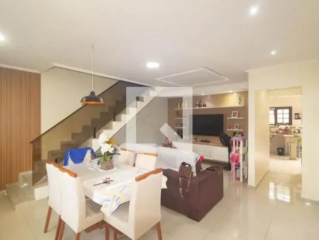 Casa / Sobrado para Locação em Rio de Janeiro/RJ Campo Grande 3 Quartos