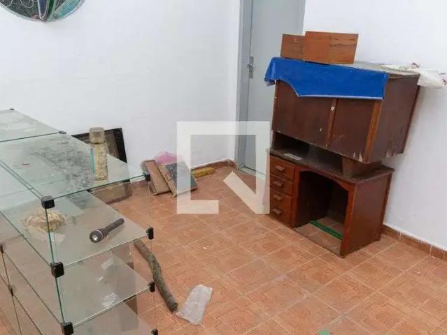 Casa / Sobrado para Locação em Rio de Janeiro/RJ Campo Grande 2 Quartos
