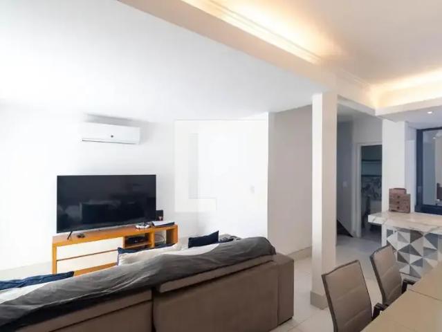 Casa / Sobrado para Locação em Rio de Janeiro/RJ Campo Grande 2 Quartos