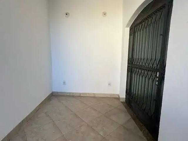 Casa / Sobrado para Locação em Rio de Janeiro/RJ Campo Grande 2 Quartos