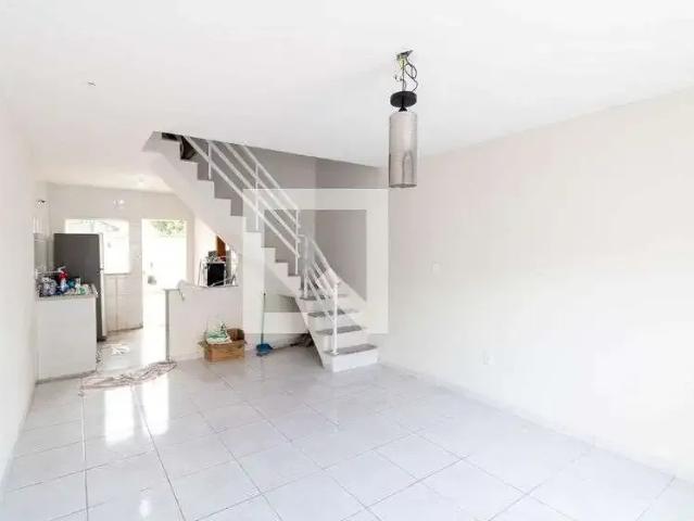 Casa / Sobrado para Locação em Rio de Janeiro/RJ Campo Grande 2 Quartos