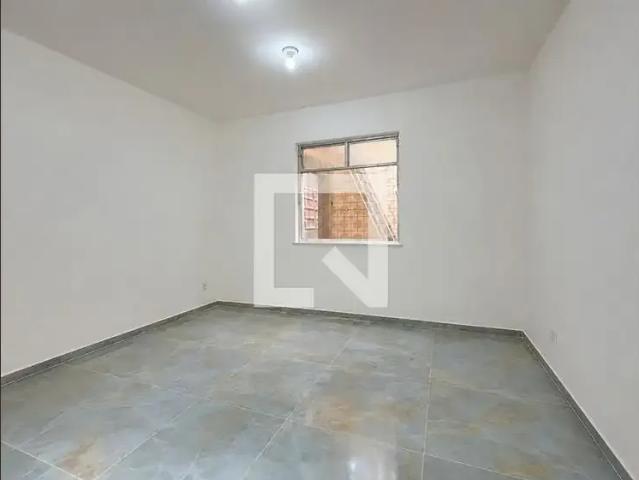 Casa / Sobrado para Locação em Rio de Janeiro/RJ Cachambi 2 Quartos