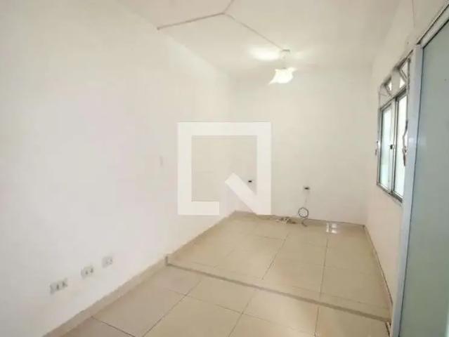 Casa / Sobrado para Locação em Rio de Janeiro/RJ Cascadura 2 Quartos