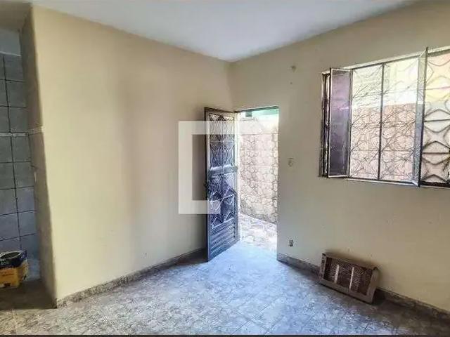 Casa / Sobrado para Locação em Rio de Janeiro/RJ Cordovil 2 Quartos