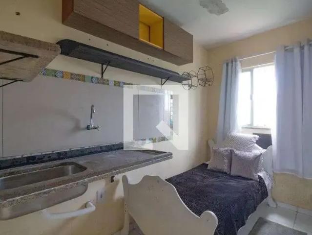 Casa / Sobrado para Locação em Rio de Janeiro/RJ Curicica 1 Quartos