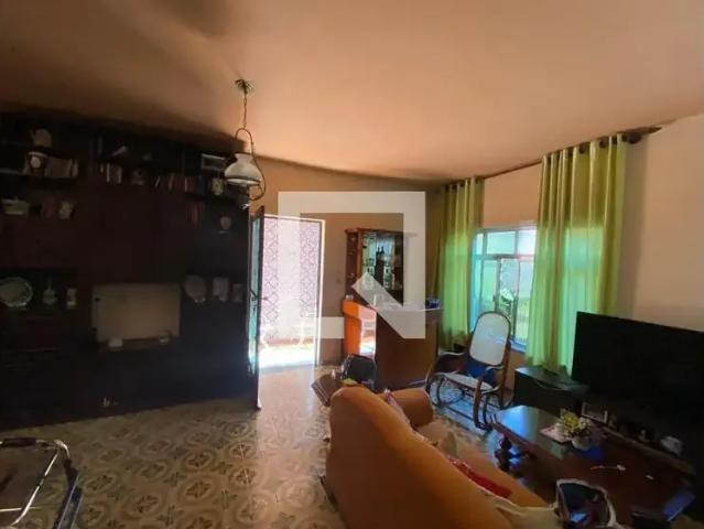 Casa / Sobrado para Locação em Rio de Janeiro/RJ Deodoro 3 Quartos