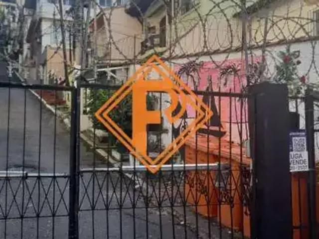 Casa / Sobrado para Locação em Rio de Janeiro/RJ Encantado 2 Quartos