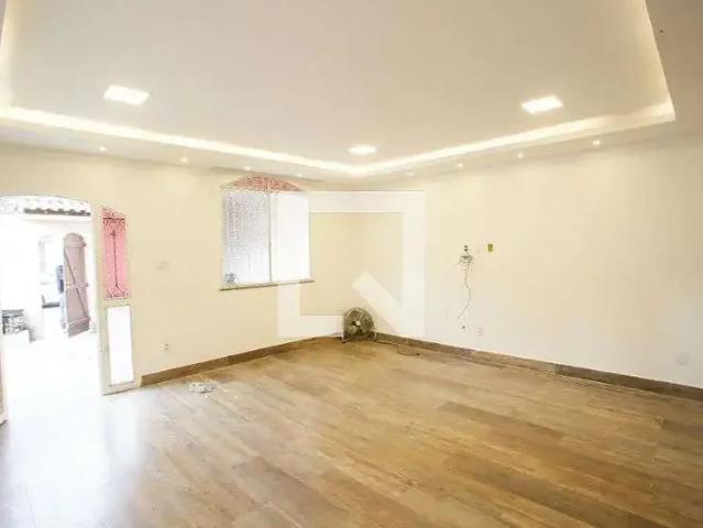 Casa / Sobrado para Locação em Rio de Janeiro/RJ Freguesia Ilha do Governador 3 Quartos