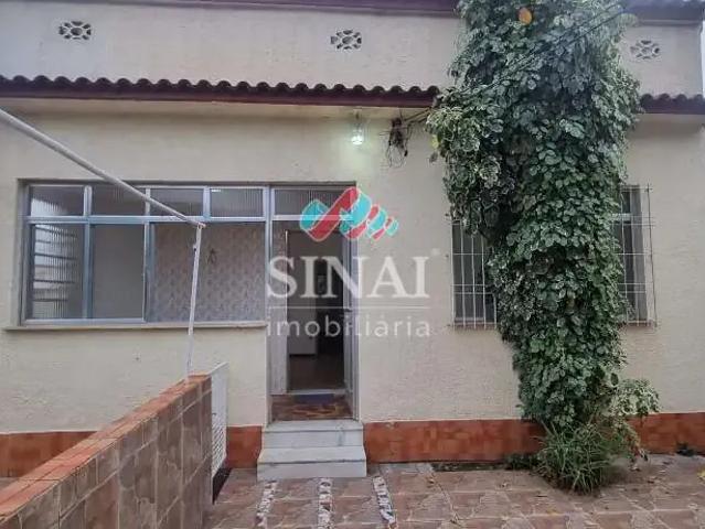 Casa / Sobrado para Locação em Rio de Janeiro/RJ Irajá 4 Quartos