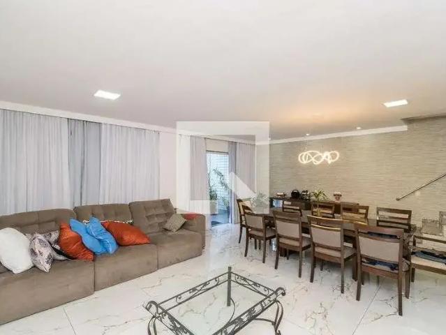 Casa / Sobrado para Locação em Rio de Janeiro/RJ Irajá 4 Quartos