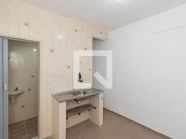 Casa / Sobrado para Locação em Rio de Janeiro/RJ Irajá 1 Quartos