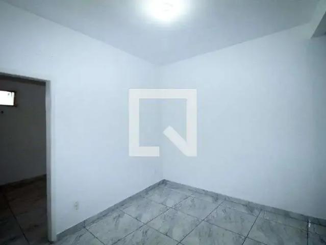 Casa / Sobrado para Locação em Rio de Janeiro/RJ Irajá 1 Quartos