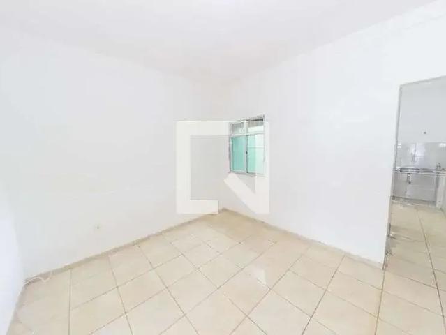 Casa / Sobrado para Locação em Rio de Janeiro/RJ Irajá 1 Quartos