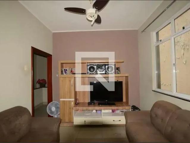 Casa / Sobrado para Locação em Rio de Janeiro/RJ Irajá 2 Quartos