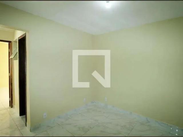Casa / Sobrado para Locação em Rio de Janeiro/RJ Irajá 2 Quartos