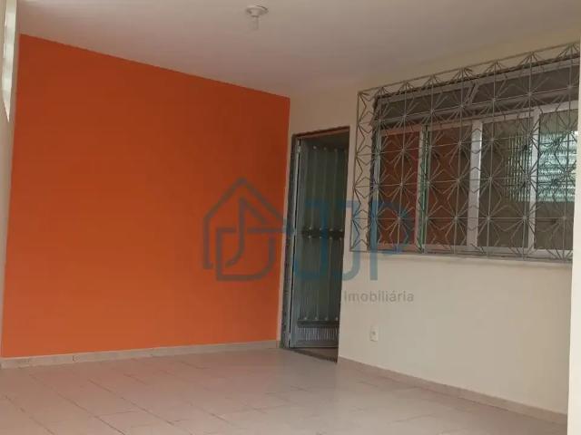Casa / Sobrado para Locação em Rio de Janeiro/RJ Irajá 2 Quartos