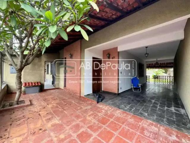 Casa / Sobrado para Locação em Rio de Janeiro/RJ Jardim Sulacap 3 Quartos