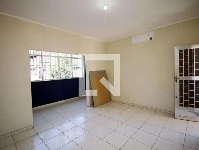 Casa / Sobrado para Locação em Rio de Janeiro/RJ Madureira 3 Quartos