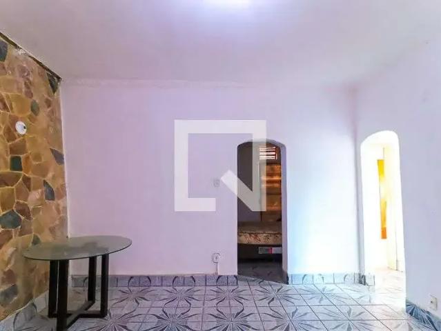 Casa / Sobrado para Locação em Rio de Janeiro/RJ Méier 2 Quartos