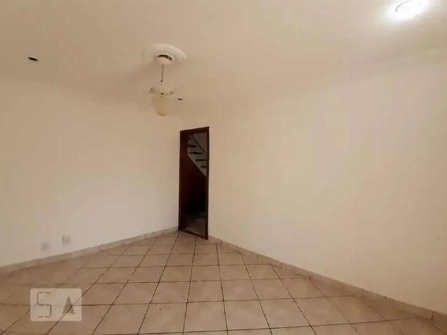 Casa / Sobrado para Locação em Rio de Janeiro/RJ Méier 3 Quartos