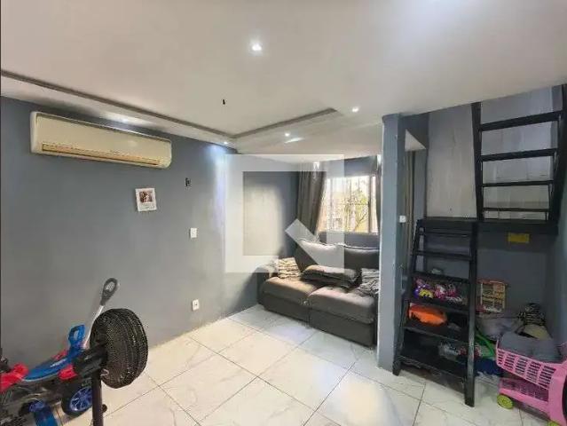 Casa / Sobrado para Locação em Rio de Janeiro/RJ Pechincha 2 Quartos