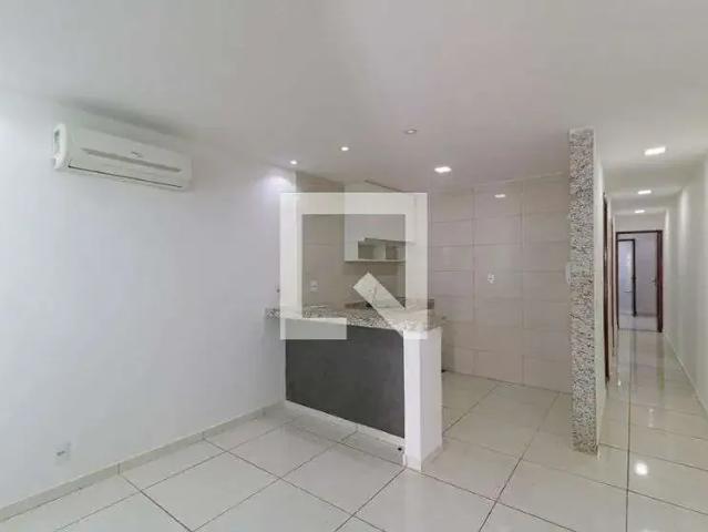 Casa / Sobrado para Locação em Rio de Janeiro/RJ Piedade 2 Quartos