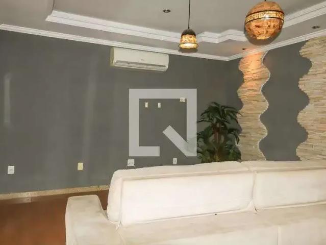 Casa / Sobrado para Locação em Rio de Janeiro/RJ Piedade 5 Quartos