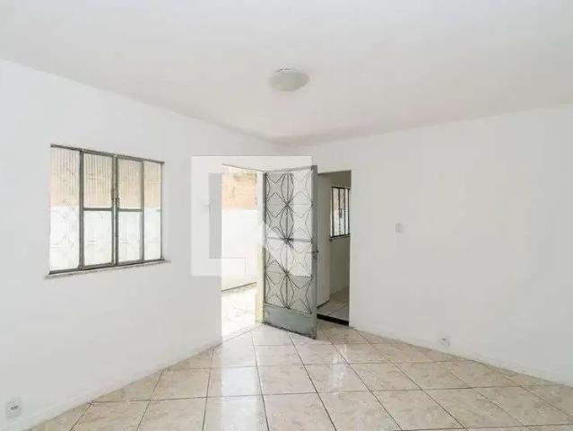Casa / Sobrado para Locação em Rio de Janeiro/RJ Ramos 1 Quartos