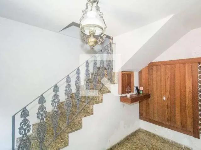 Casa / Sobrado para Locação em Rio de Janeiro/RJ Realengo 4 Quartos