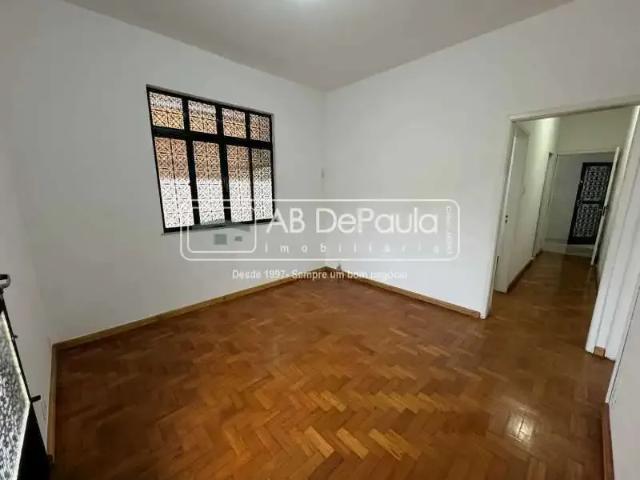 Casa / Sobrado para Locação em Rio de Janeiro/RJ Realengo 4 Quartos