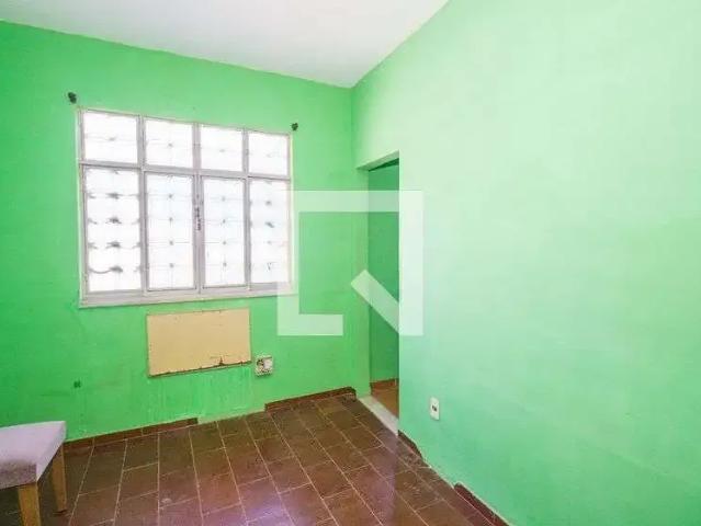 Casa / Sobrado para Locação em Rio de Janeiro/RJ Realengo 2 Quartos