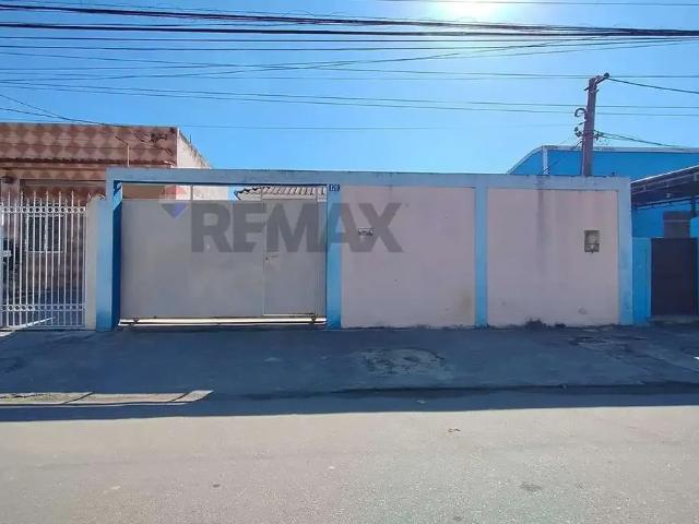Casa / Sobrado para Locação em Rio de Janeiro/RJ Realengo 3 Quartos