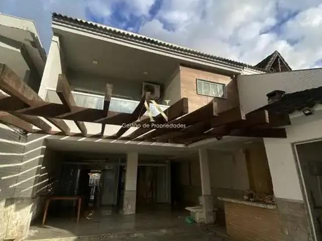 Casa / Sobrado para Locação em Rio de Janeiro/RJ Recreio dos Bandeirantes 4 Quartos