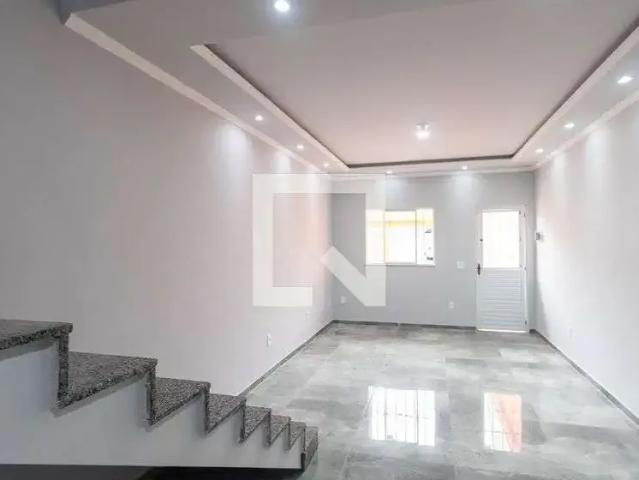 Casa / Sobrado para Locação em Rio de Janeiro/RJ Santa Cruz 3 Quartos