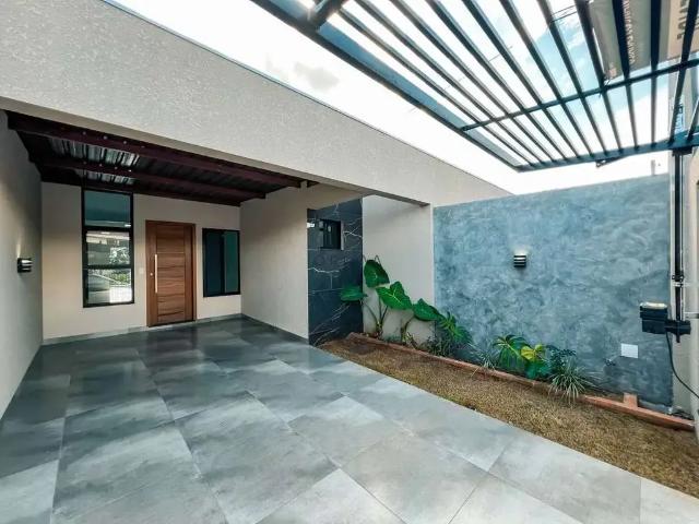 Casa / Sobrado para Locação em Toledo/PR Jardim Coopagro 2 Quartos