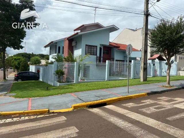 Casa / Sobrado para Locação em Toledo/PR Jardim Gisela 2 Quartos