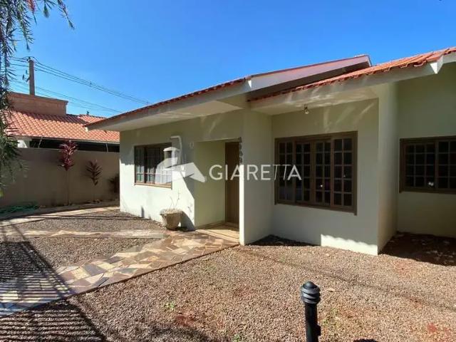 Casa / Sobrado para Locação em Toledo/PR Jardim La Salle 2 Quartos