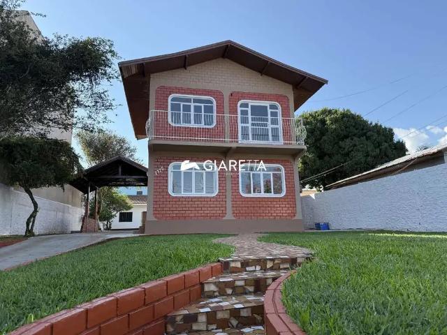 Casa / Sobrado para Locação em Toledo/PR Jardim Porto Alegre 3 Quartos