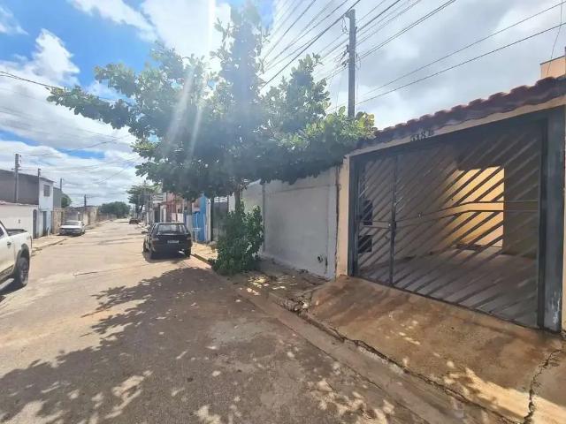 Casa / Sobrado para Locação em Tatuí/SP Vila Jurema 2 Quartos