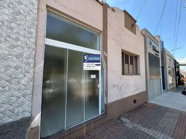 Casa / Sobrado para Locação em Tatuí/SP Centro 6 Quartos