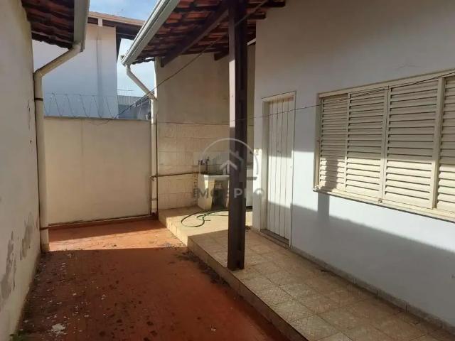 Casa / Sobrado para Locação em Tatuí/SP Jardim São Paulo 4 Quartos