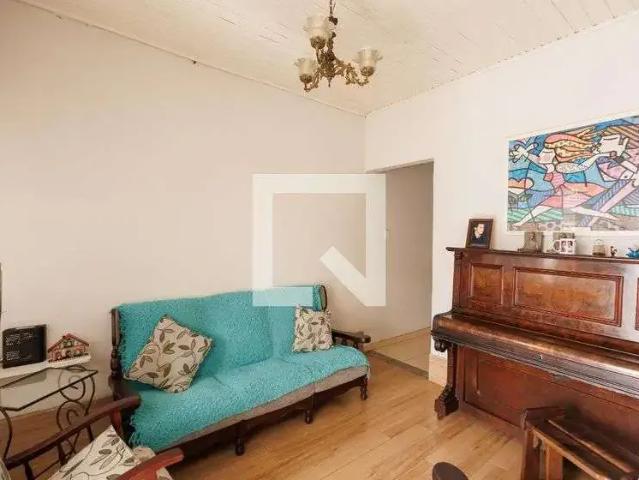 Casa / Sobrado para Locação em Taubaté/SP Alto de São João 3 Quartos