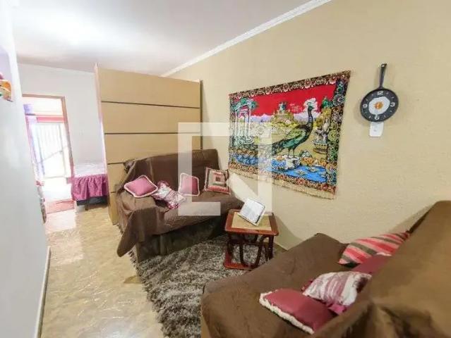 Casa / Sobrado para Locação em Taubaté/SP Areao 1 Quartos