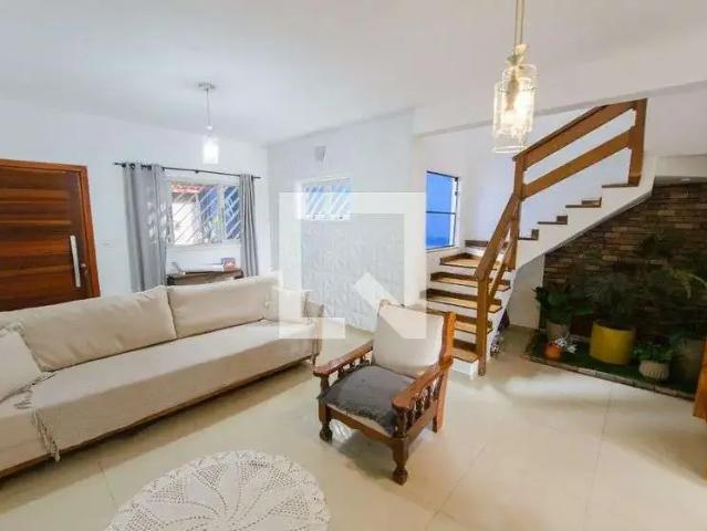 Casa / Sobrado para Locação em Taubaté/SP Areao 2 Quartos