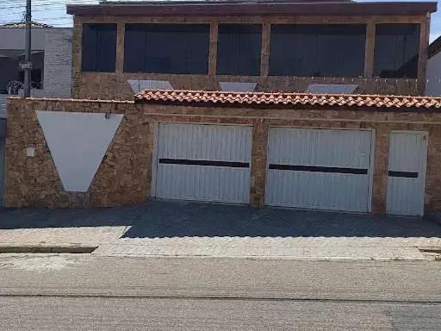 Casa / Sobrado para Locação em Taubaté/SP Campos Elíseos 3 Quartos