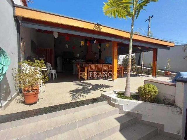 Casa / Sobrado para Locação em Taubaté/SP Campos Elíseos 4 Quartos