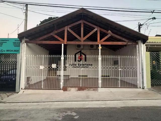 Casa / Sobrado para Locação em Taubaté/SP Centro 2 Quartos